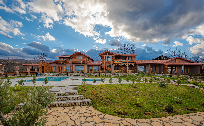 კოტეჯები ყველაზე დიდი დანაზოგით